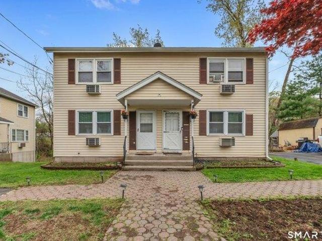 8 bedroom, Meriden CT 06450 102254102