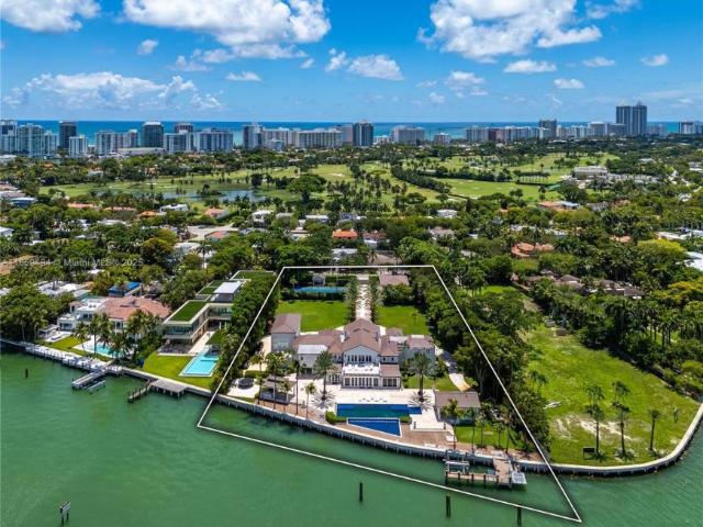8 bedroom, Miami Beach FL FL 33140 102660065