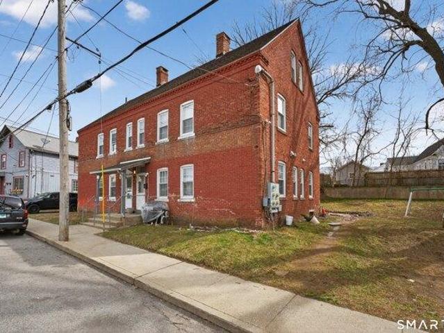 8 bedroom, Norwich CT 06360 102282236