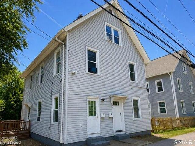 8 bedroom, Norwich CT 06360 105402301