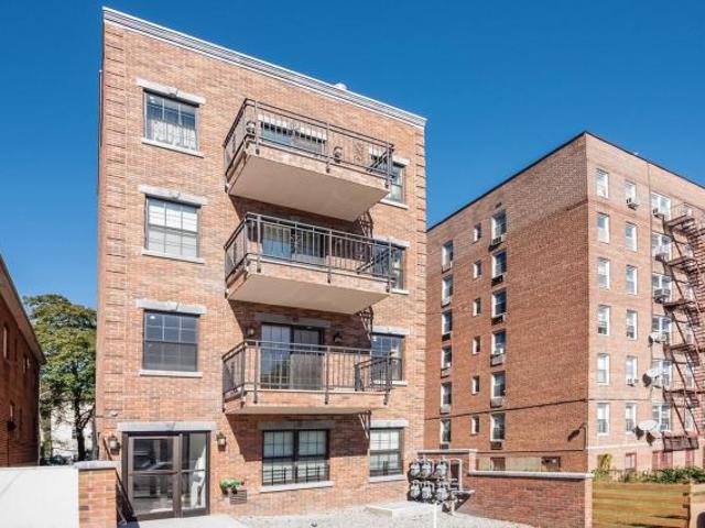 8 bedroom, North Riverdale NY 88596502