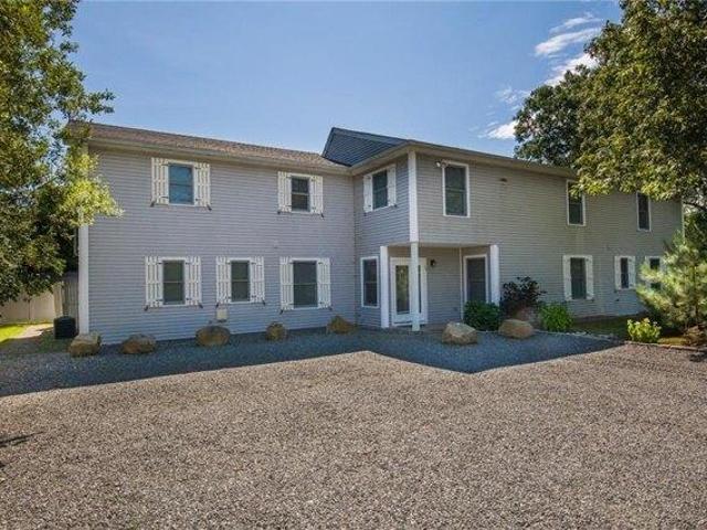 8 bedroom, Narragansett RI 02882 104149163