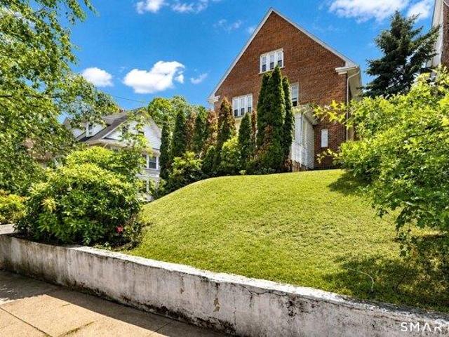 8 bedroom, New Haven CT 06511 105143899