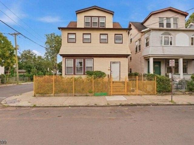 8 bedroom, Newark NJ 07106 105124235