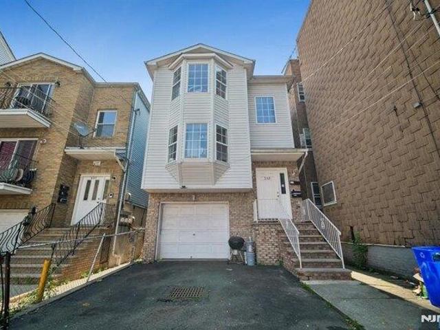 8 bedroom, Newark NJ 07107 104539999
