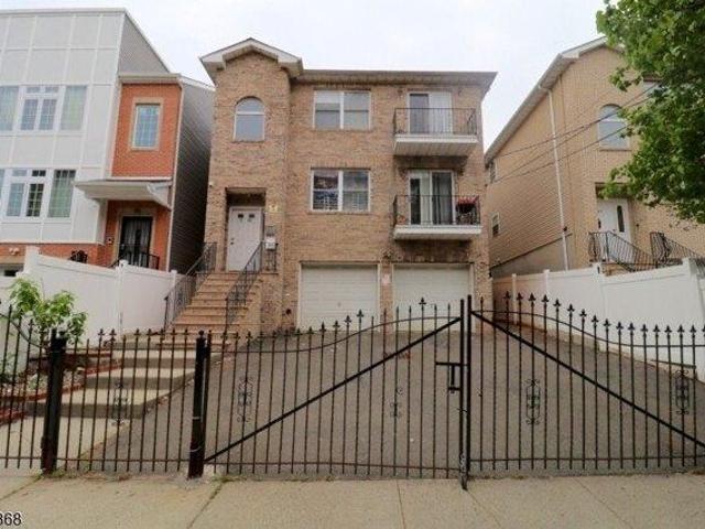 8 bedroom, Newark NJ 07108 104571639
