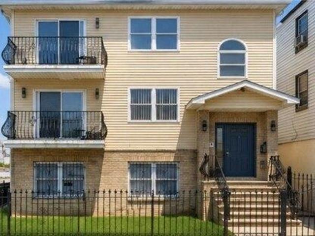 8 bedroom, Newark NJ 07103 105142392