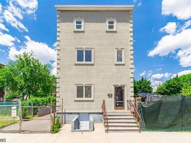 8 bedroom, Newark NJ 07114 104149688