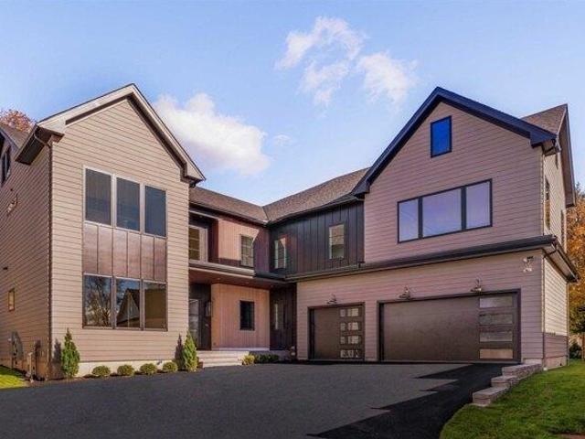 8 bedroom, Newton MA 02459 LS102827463