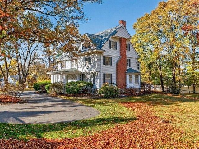 8 bedroom, Newton MA 02459 103928605