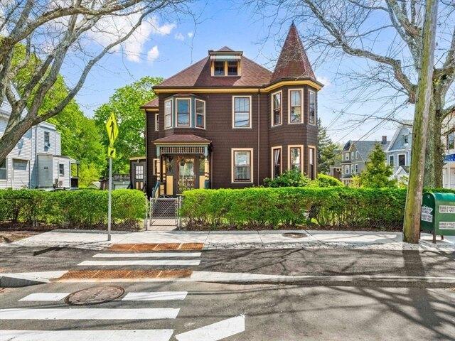 8 bedroom, Somerville MA 02143 103072391