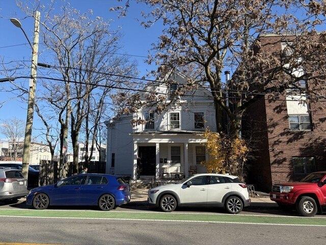 8 bedroom, Somerville MA 02143 LS102961041