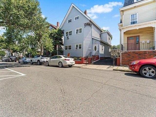 8 bedroom, Somerville MA 02145 104832956