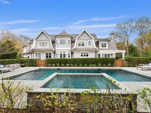 8 bedroom, Sagaponack NY 98330411
