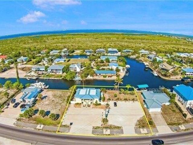 8 bedroom, Saint James City FL 33956 92311978