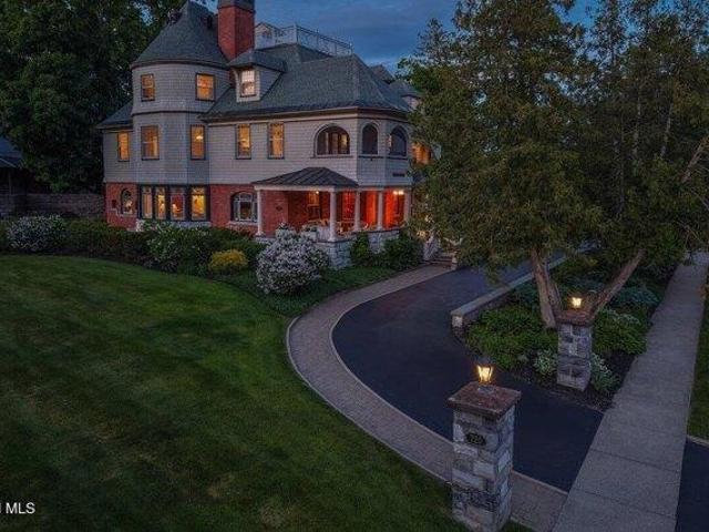 8 bedroom, Saratoga Springs NY 12866 103599859