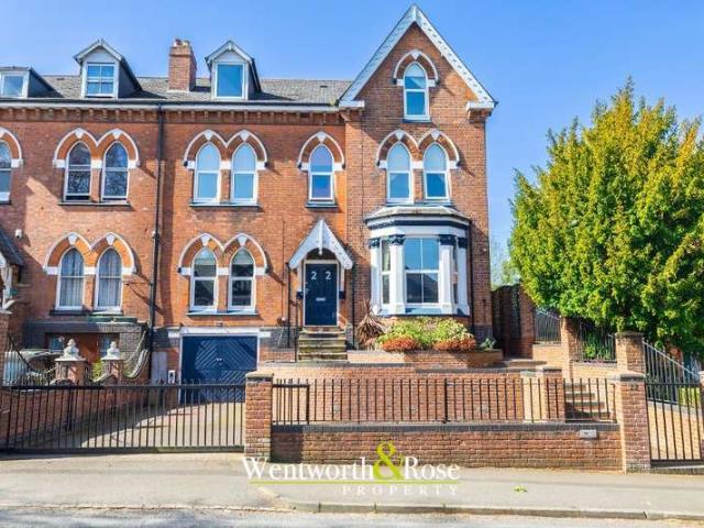 8 Bedroom Semi Detached House