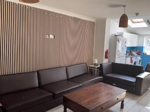 8 bedroom semi detached house to rent