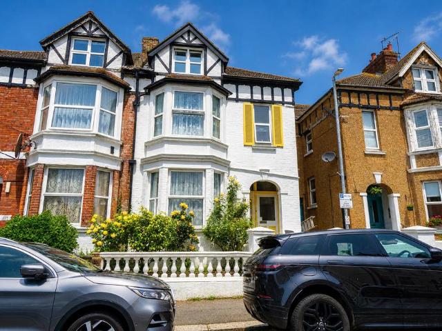 8 bedroom semi detached house for sale