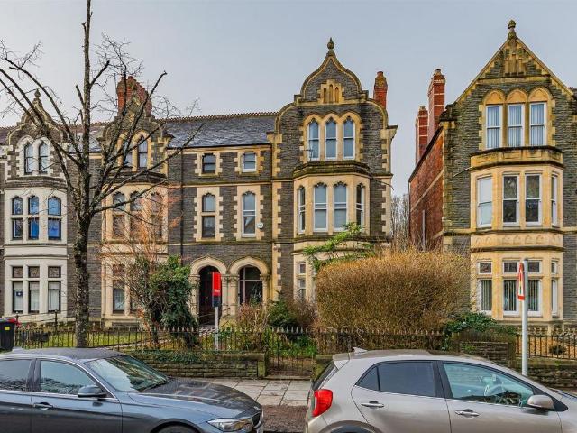 8 bedroom semi detached house for sale
