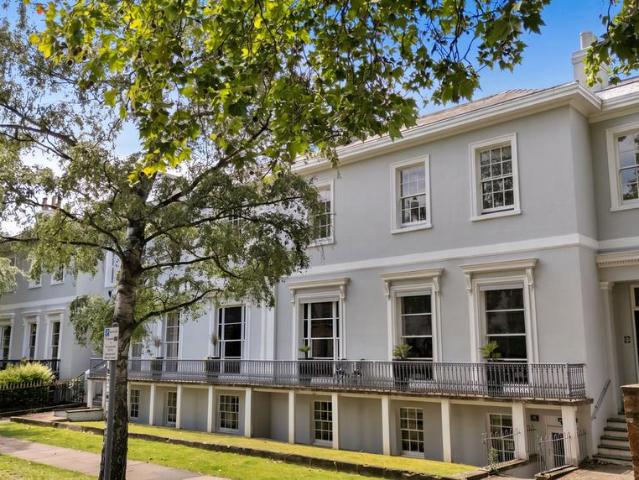 8 bedroom semi detached house for sale