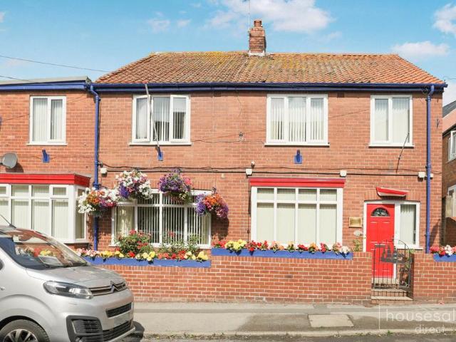 8 bedroom detached house for sale
