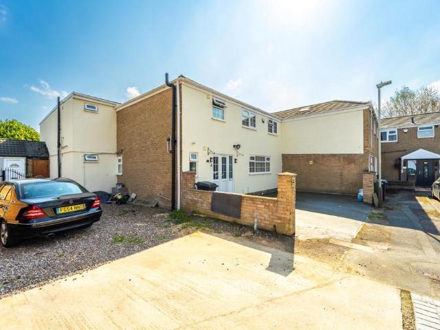 8 bedroom semi detached house for sale