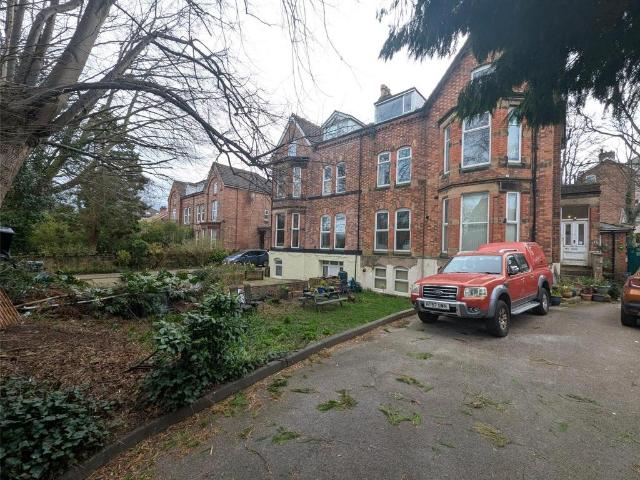 8 bedroom semi detached house for sale