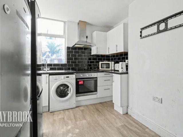 8 bedroom semi detached house for sale in Earl Marshal Road, Sheffield, S4
