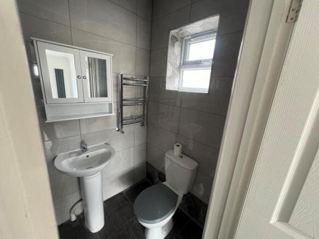 8 bedroom semi detached house for sale in Highway Road, Leicester, LE5