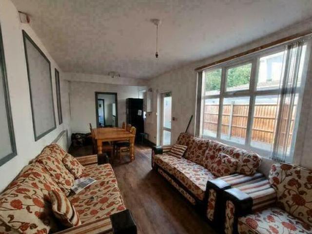 8 Bedroom Semi detached House For Rent In Birmingham