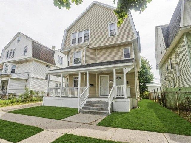 8 bedroom, Springfield MA 01107 104408250