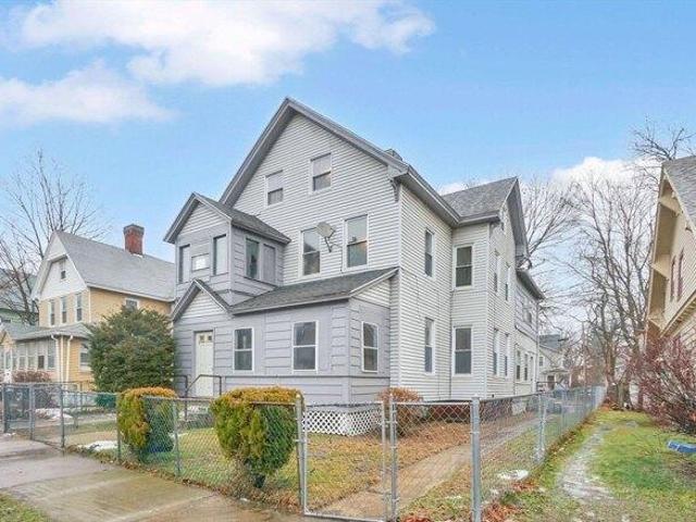8 bedroom, Springfield MA 01109 104687574