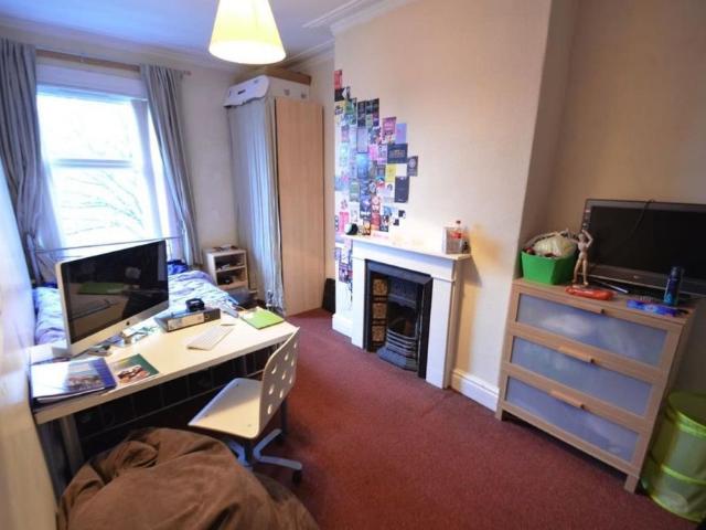 8 Bedroom Student House Leeds