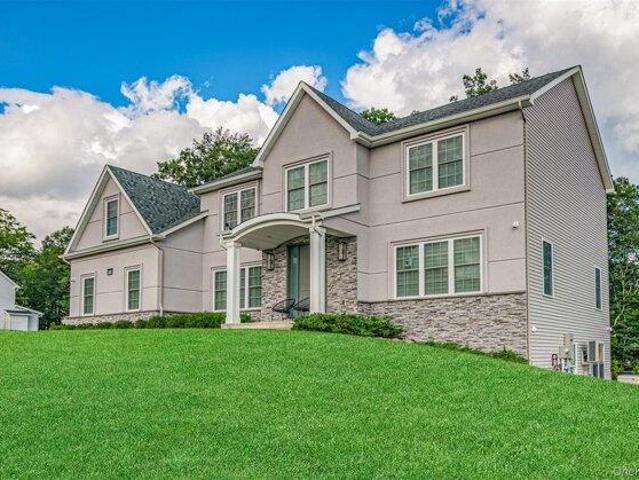8 bedroom, Pomona NY 10970 101780442