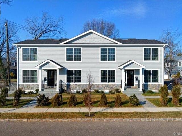 8 bedroom, Port Washington NY 11050 102281602