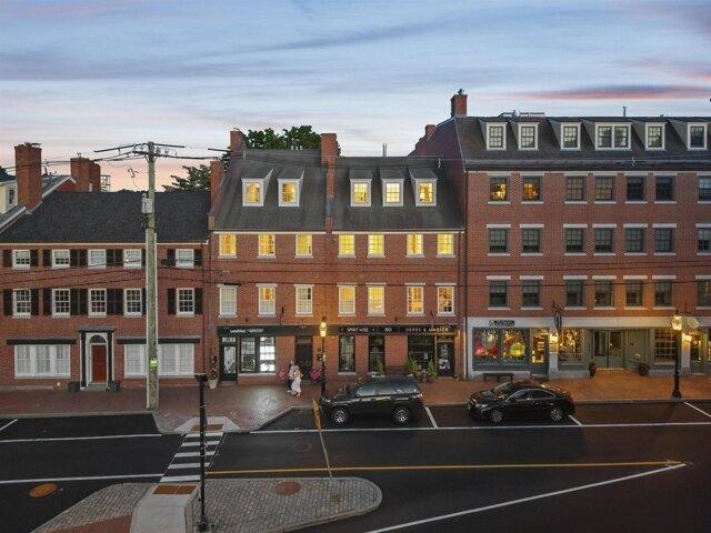 8 bedroom, Portsmouth NH 03801 105115422