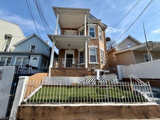 8 bedroom, Paterson NJ 07503 LS102281634
