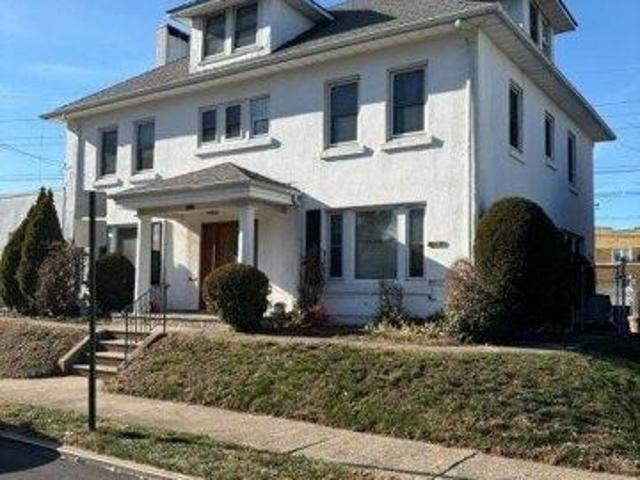 8 bedroom, Paterson NJ 07504 LS101782888
