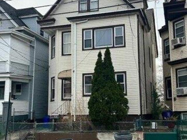 8 bedroom, Paterson NJ 07513 102584724