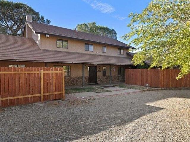 8 bedroom, Palmdale CA 93551 96801266