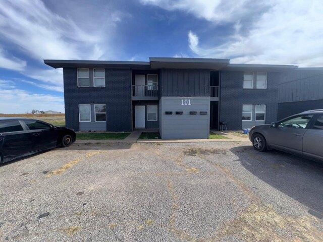 8 bedroom, Plainview TX 79072 LS97031231