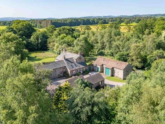 8 Bedroom Property