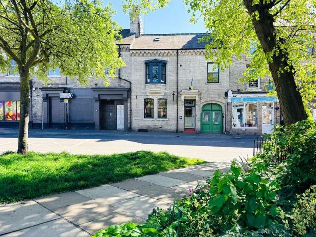 8 Bedroom Property