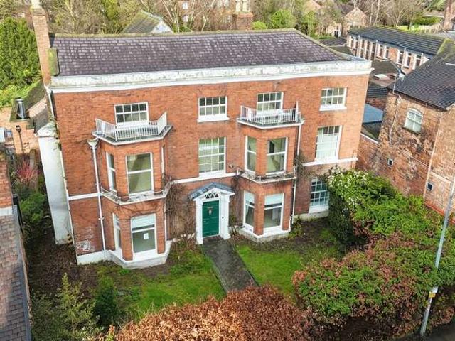 8 Bedroom Property