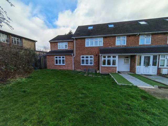 8 Bedroom Property