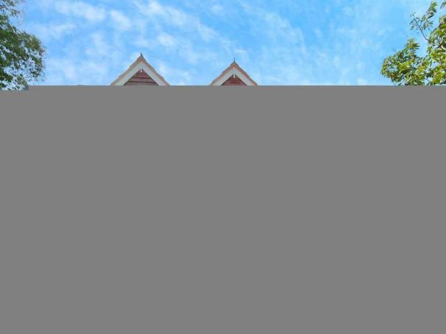 8 Bedroom Property