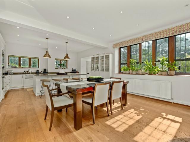 8 bedroom property to let in The Corbies, Yaffle Road, St Georges Hill, Weybridge, Surrey, KT13 £10,000 pcm