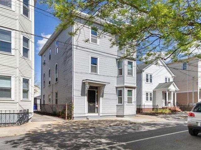 8 bedroom, Providence RI 02903 103074868
