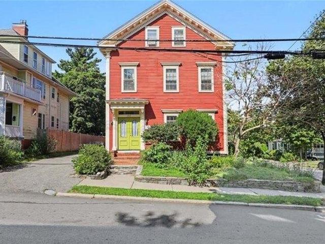 8 bedroom, Providence RI 02906 105080169